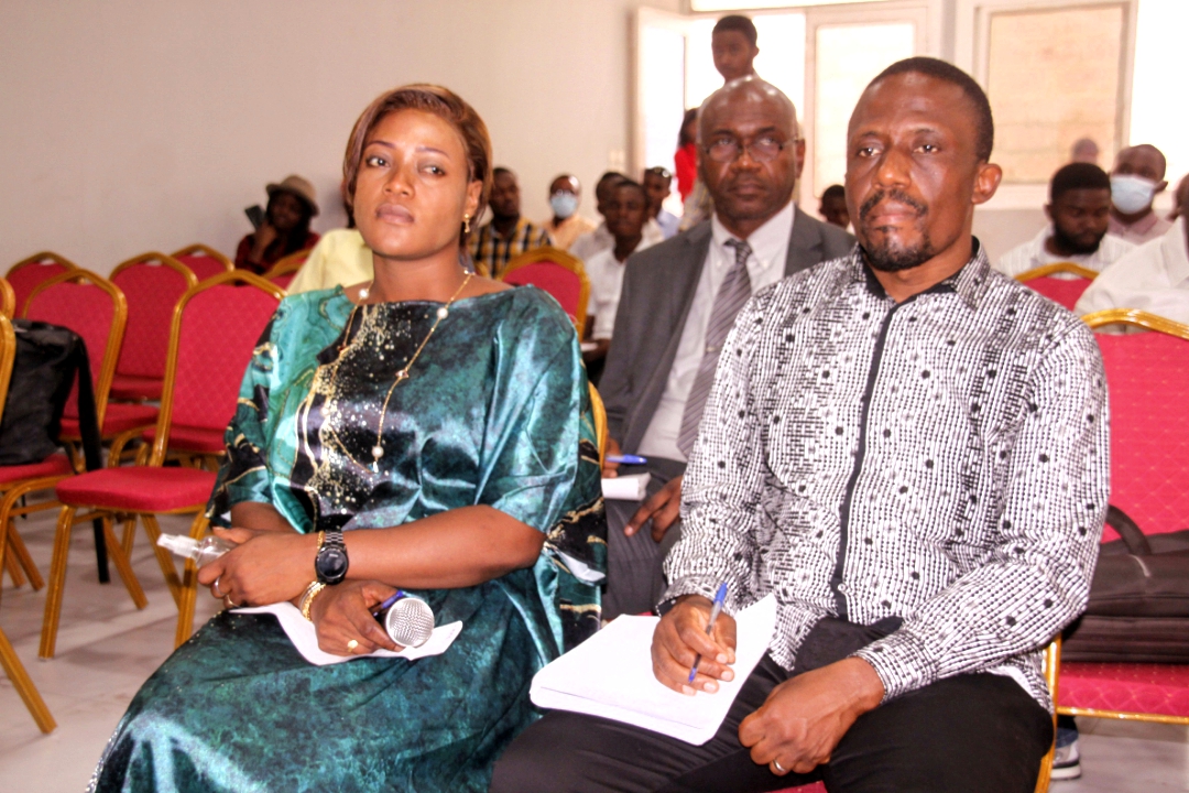 Madame Grâce-Judith Mafulu: Conférence sur l'Intelligence Artificielle ...